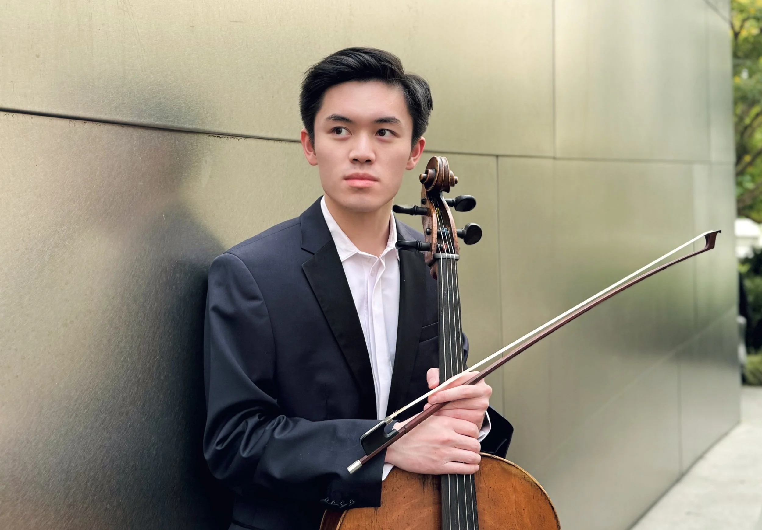 Biography | Benett Tsai